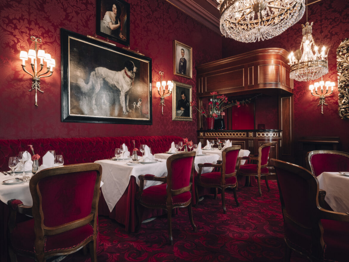 Hotel Sacher in Wien: Logieren in der „Kantine der Oper“ – Travel Grand